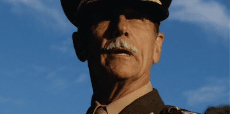 Vídeo: General sobe o tom e dispara — 'Tudo tem limites! Quem avisa ... Vídeo: General sobe o tom e dispara — 'Tudo tem limites! Quem avisa ...